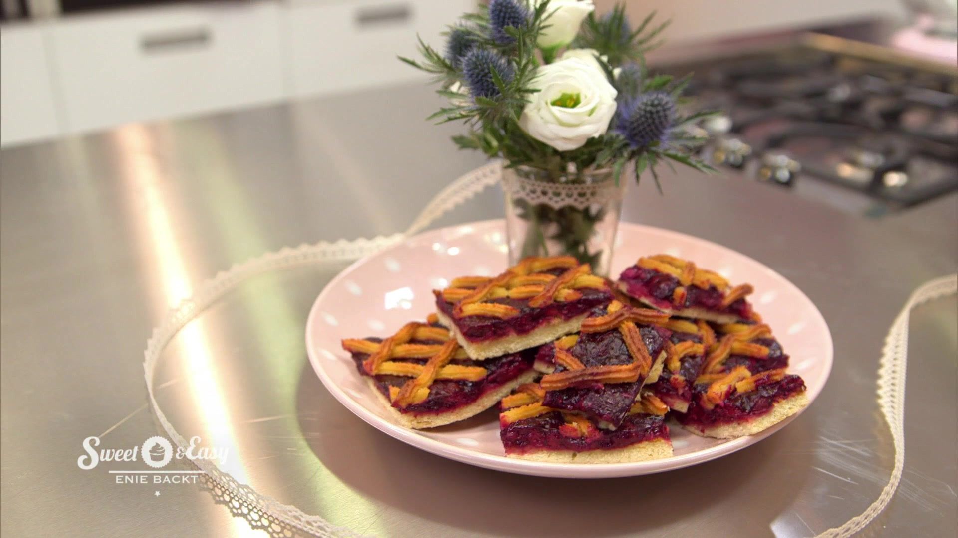 Sweet and Easy - Enie backt Staffel 3 Folge 11: Alles Blech