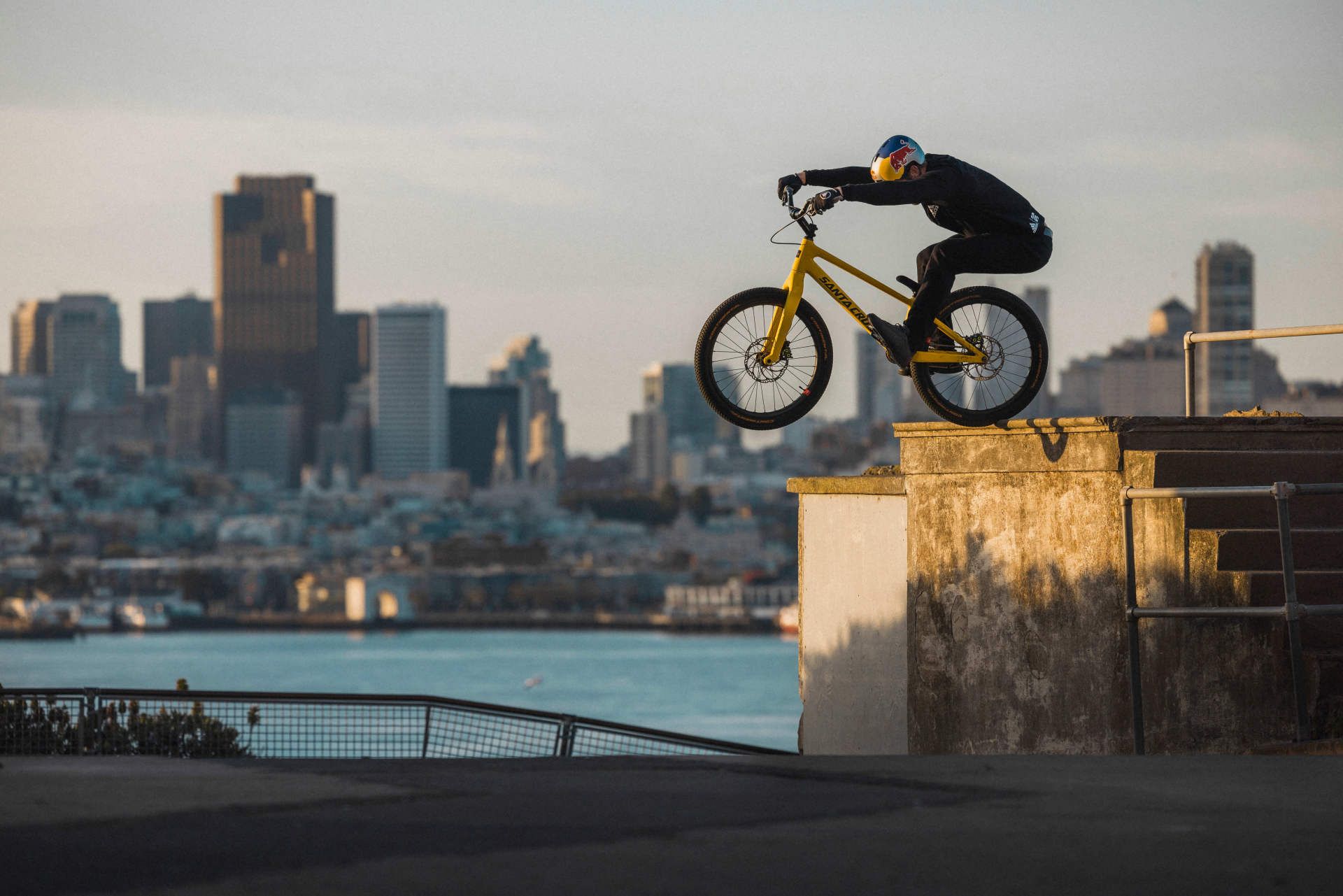 Ganze Folgen von Danny MacAskill : Postcard from San Francisco ...