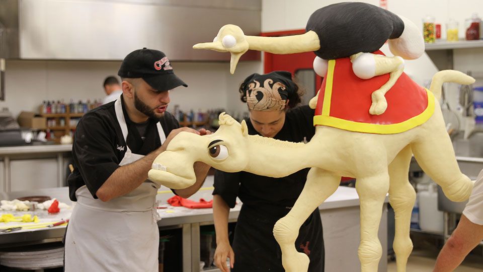 Cake Boss: Buddys Tortenwelt Staffel 8 Folge 23: Kamele sind zum Küssen da