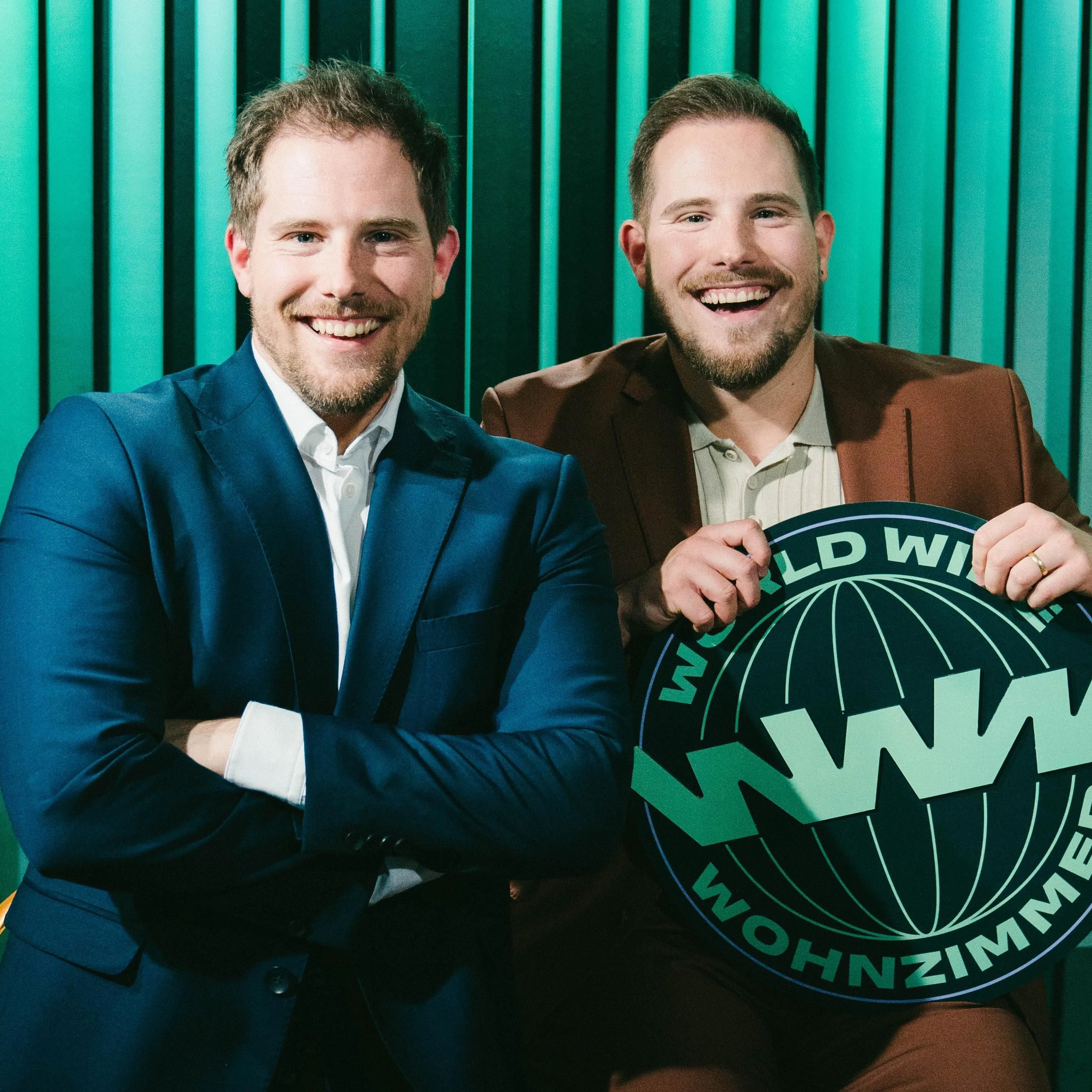 "Schäm dich Reich!": Wolter-Zwillinge starten gnadenlose neue Show