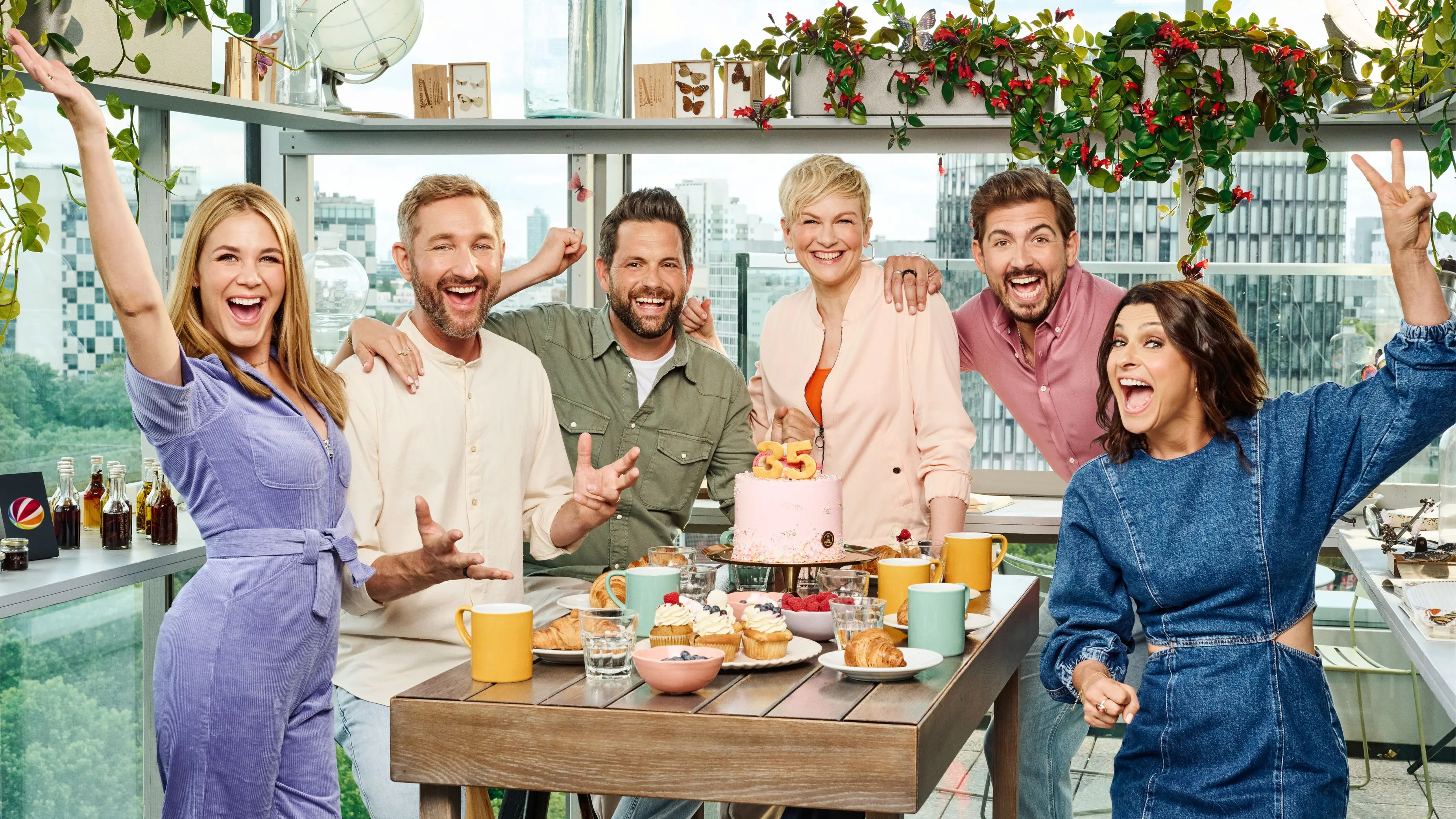 "SAT.1‑Frühstücksfernsehen": Karen Heinrichs als glückliche ...