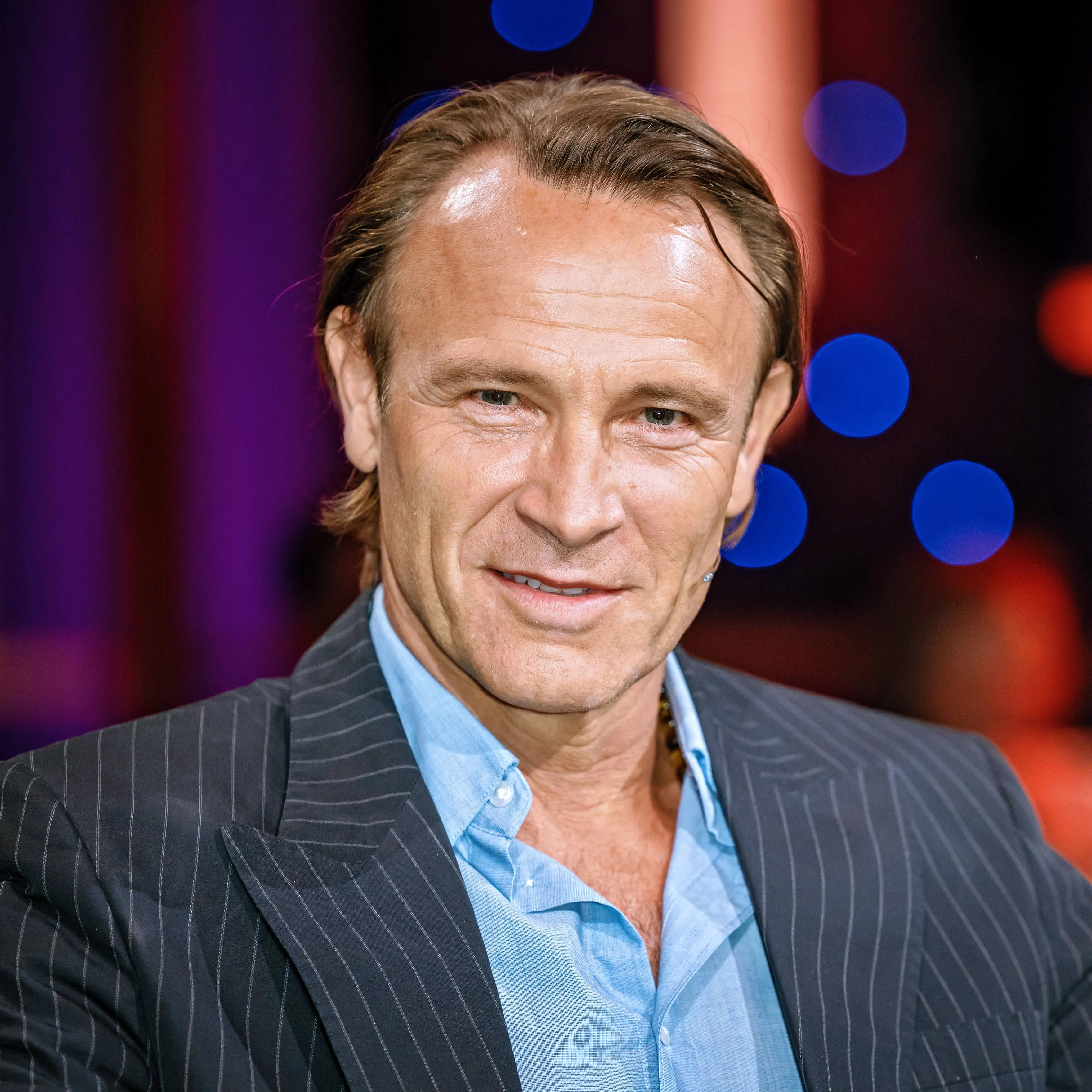 "Praxis mit Meerblick" im TV: So tickt Schauspieler Bernhard Piesk privat