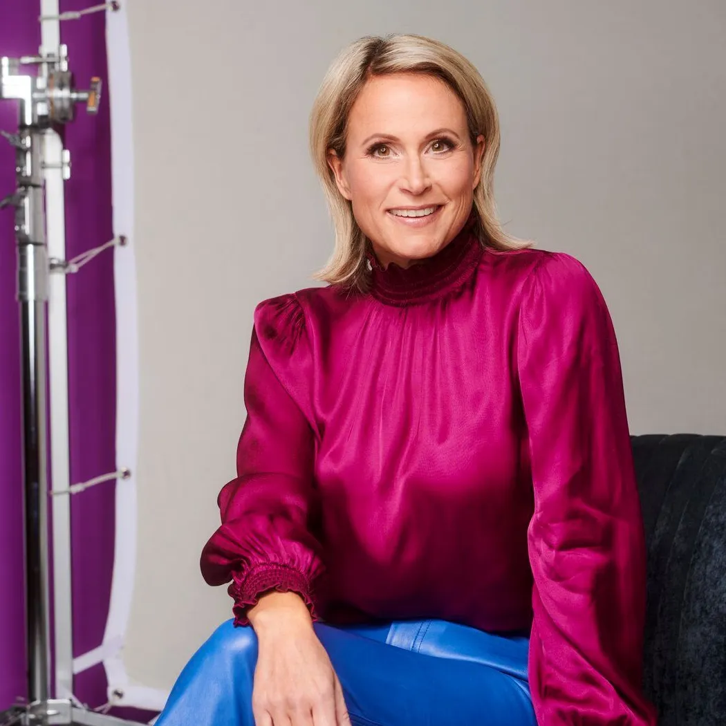 :newstime-Moderatorin Angela van Brakel