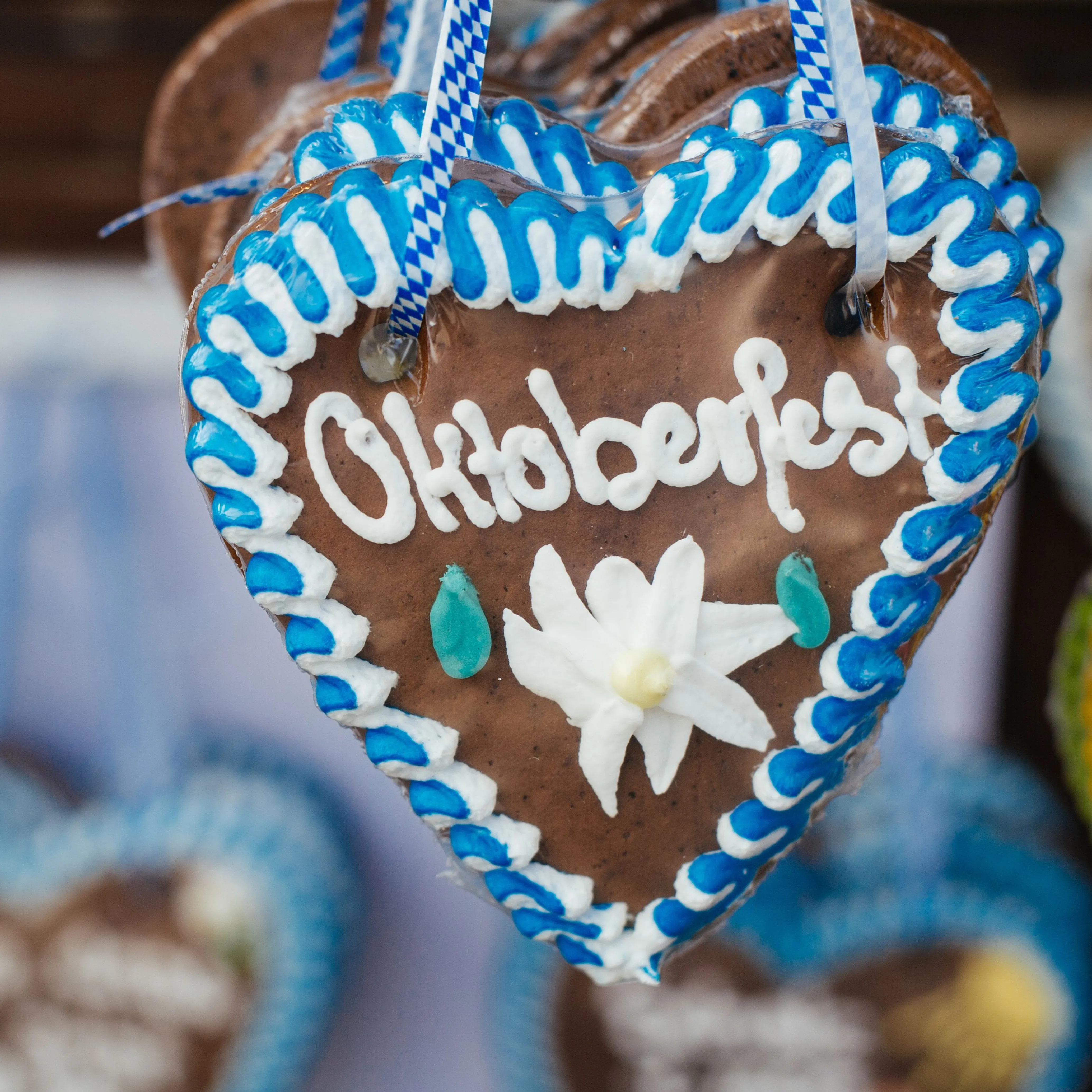 Oktoberfest 2025 heute bei münchen.tv im Livestream aus dem Festzelt ...