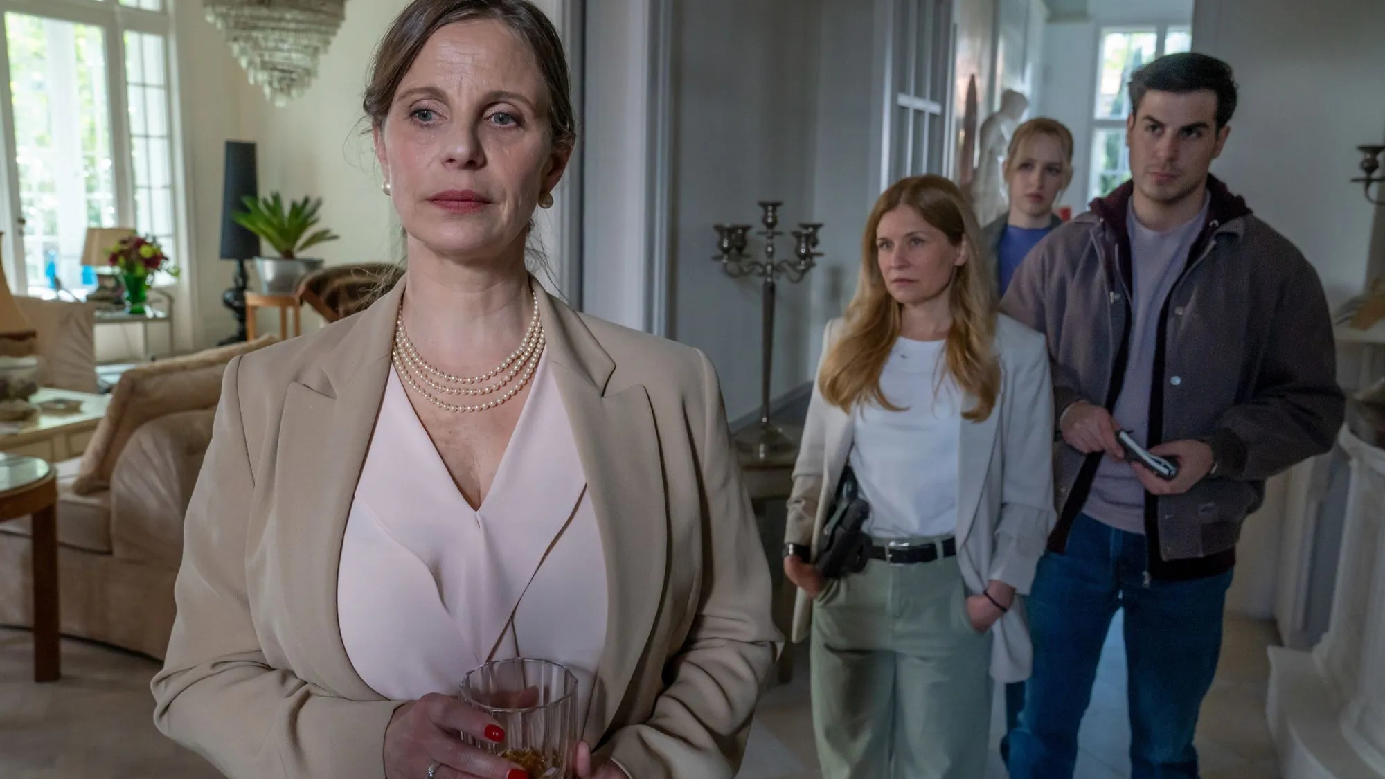 Warum "In aller Freundschaft"-Star Alexa Maria Surholt erst nach 28 ...