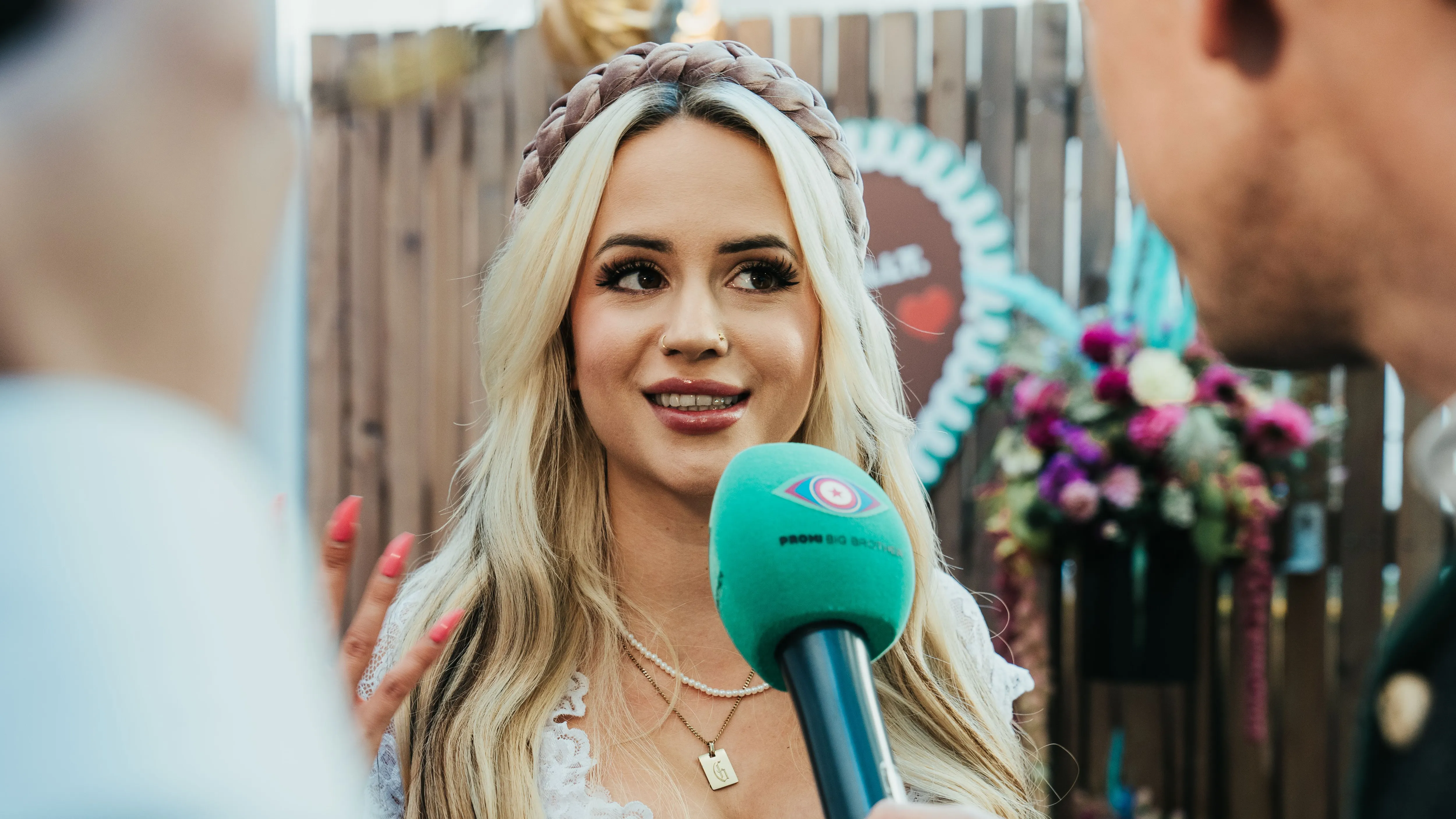 Alle Infos zu Staffel 3 "Forsthaus Rampensau Germany" im Überblick