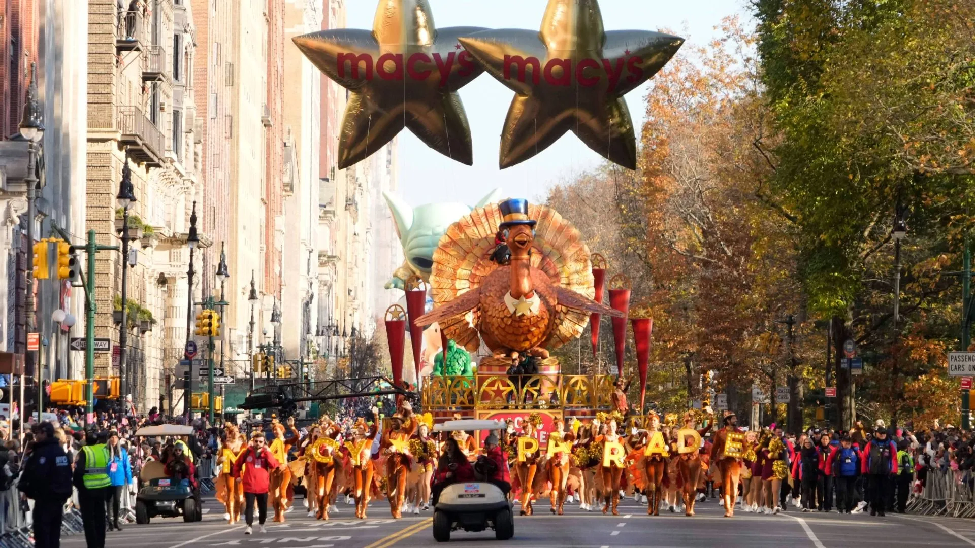 LIVE: Thanksgiving-Parade in New York - buntes Spektakel jetzt ...