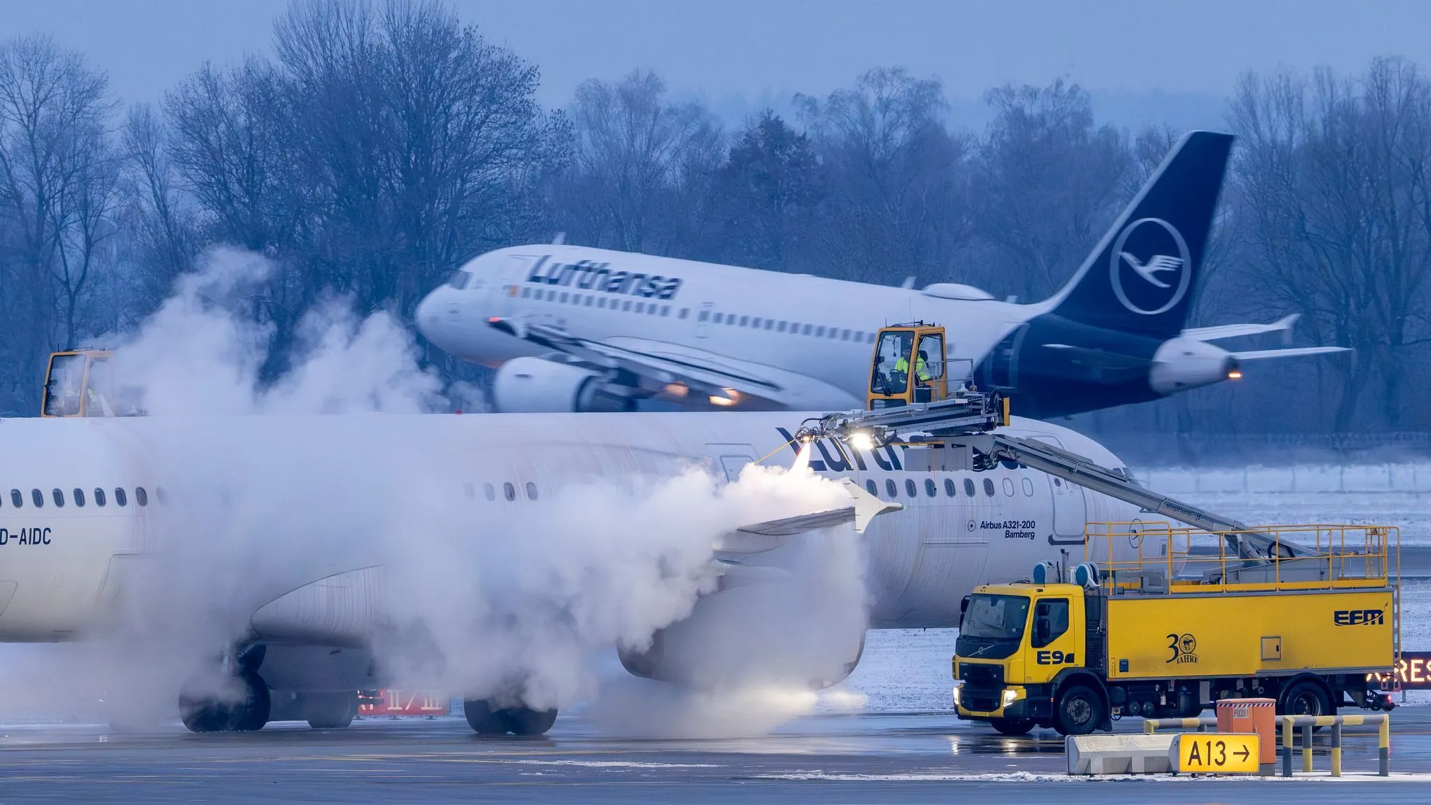 Ausnahmezustand an Bayerns Flughäfen: Wetterchaos stoppt Flugverkehr