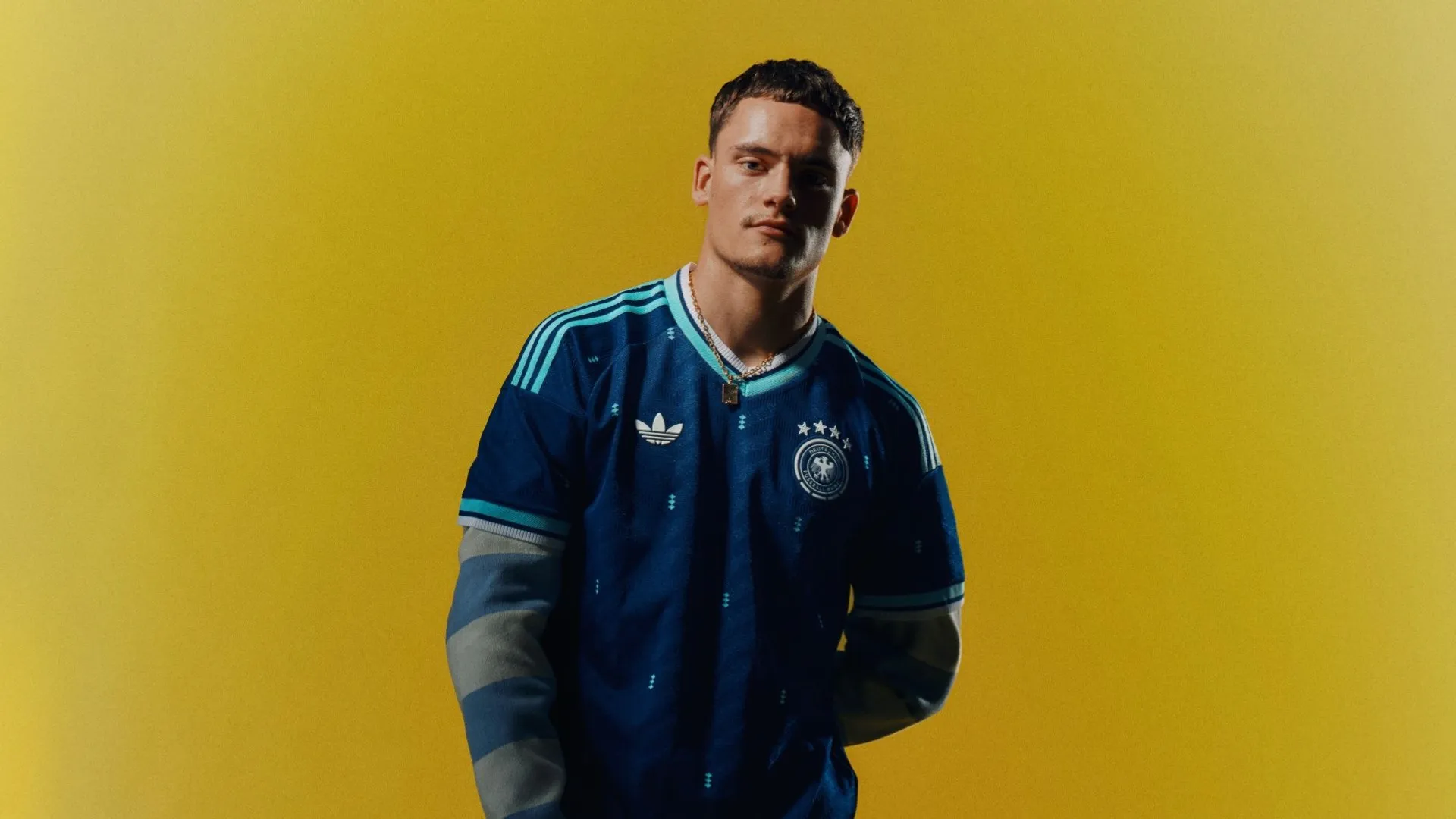 WM 2026 - DFB-Team in Tiefblau: Adidas präsentiert Auswärtstrikot