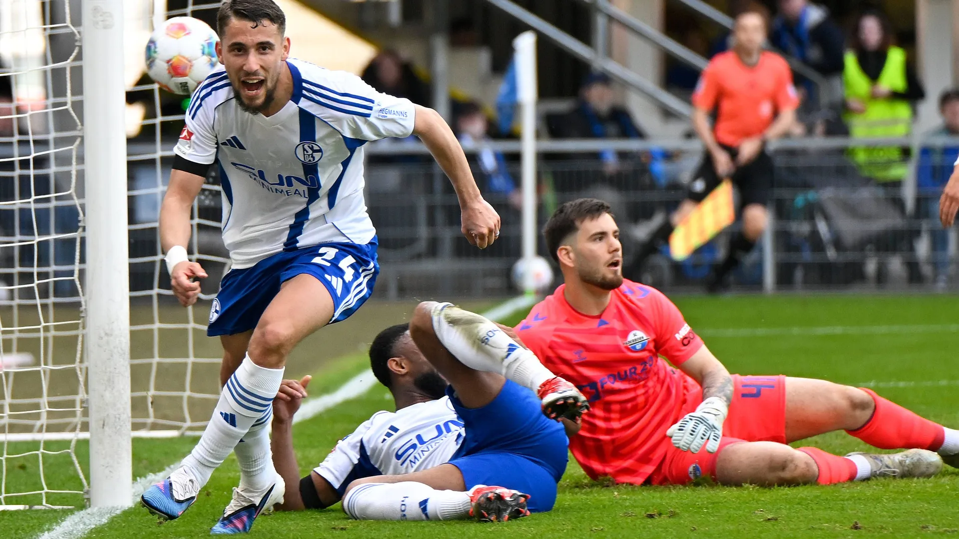 FC Schalke 04: Aufstiegs-Matchball dank Comeback-Sieg nach 0:2 ...