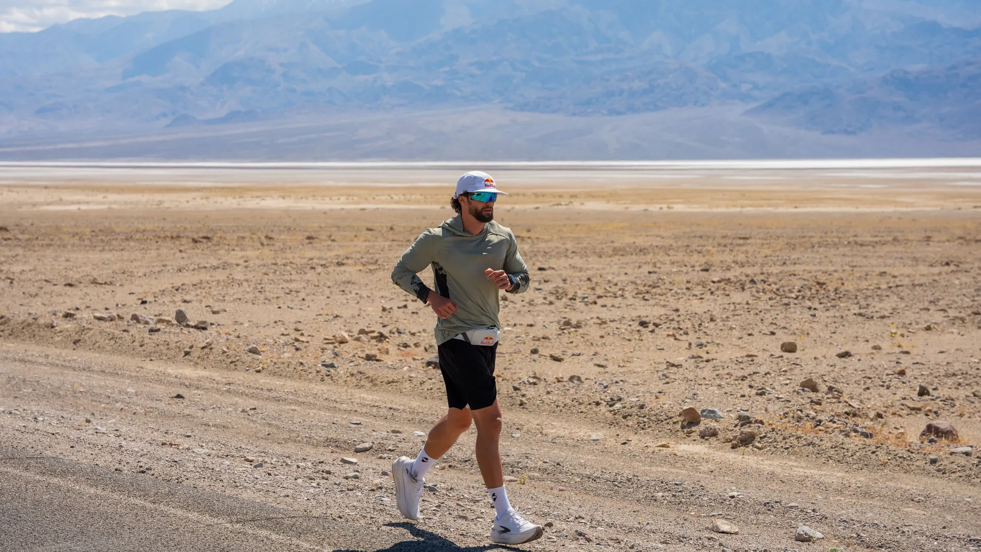 Red Bull Cyborg Season: 600 Kilometer Ultralauf vom Death Valley nach ...