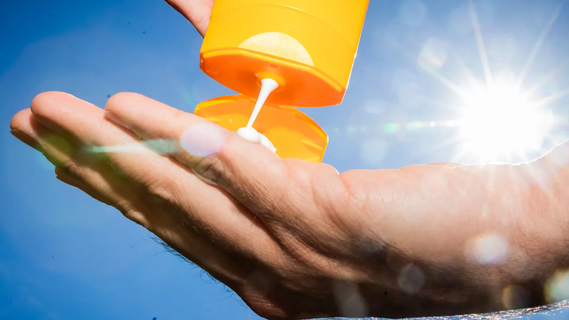 Sonnencreme aus der Drogerie? So bewertet Öko-Test die Produkte