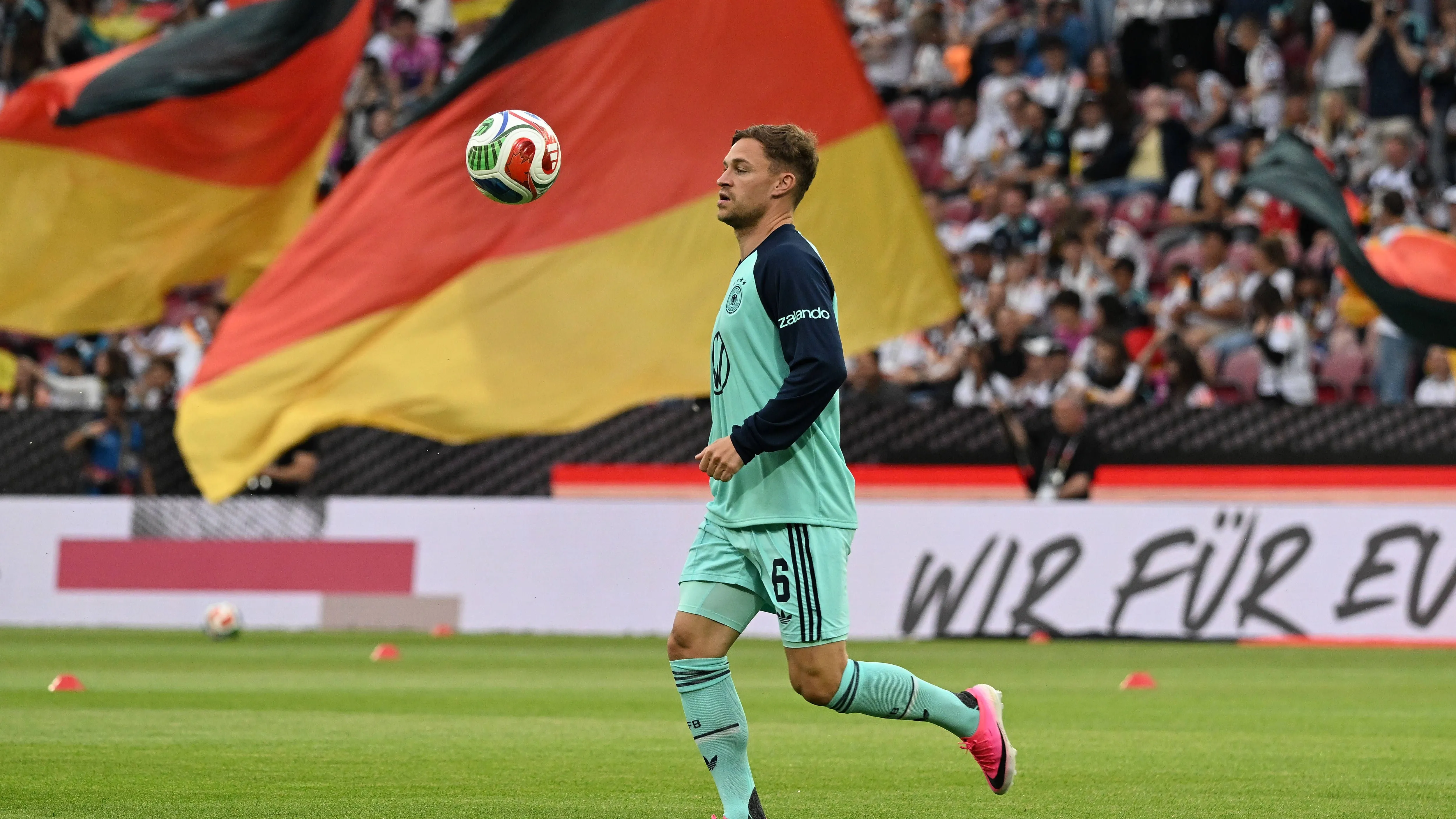 WM 2026 - Experten tippen Weltmeister, DFB-Abschneiden und Hot Takes ...